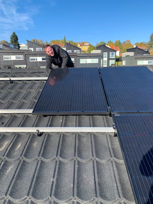 Solcelleanlegg til næringsbygg | HAFA Elektro